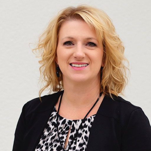 Amanda Doneski Headshot